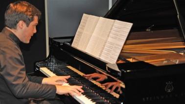 175 Besucher bei „Heimspiel“ von Rafael Theissen im Triangel - Roger ...