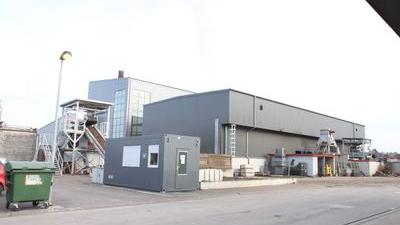 Strom, Wärme und bald auch Biokohle bei Renogen - GrenzEcho